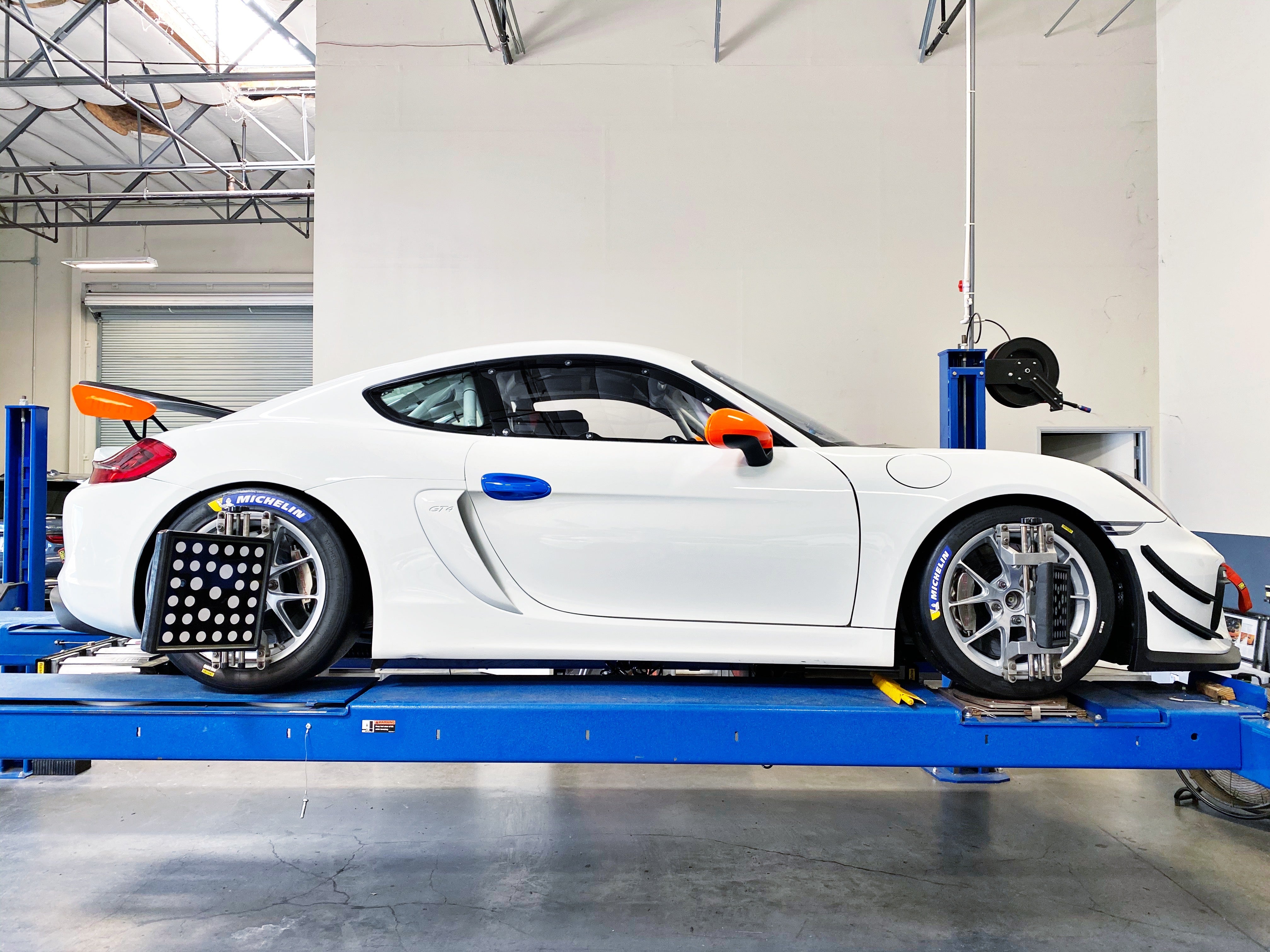 Corner-Weight Balancing and Alignment – Alekshop